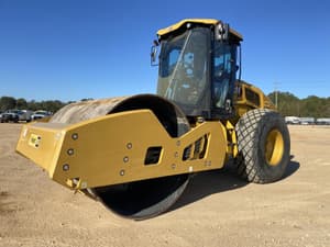 SOLD - 2021 Caterpillar CS11GC Lot No. 54450829 Construction with 114 ...