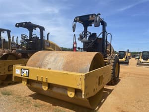 SOLD - 2021 Caterpillar CS56B Lot No. 53069631 Construction with 1,218 ...