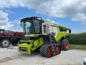 SOLD - 2021 CLAAS Lexion 7400TT Stock No. Consignment Combines with 814 ...