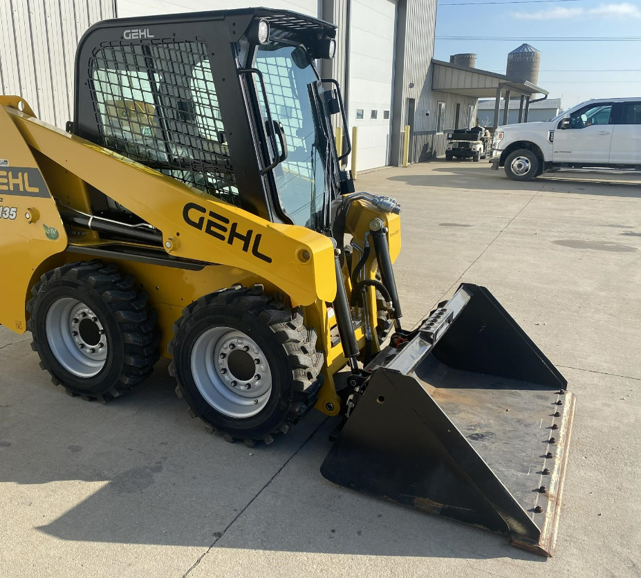 SOLD - 2021 Gehl R135 Construction with 26 Hrs | Tractor Zoom