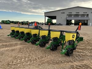 SOLD - 2021 John Deere 1705 Stock No. 251334 Planting with 8 Rows ...