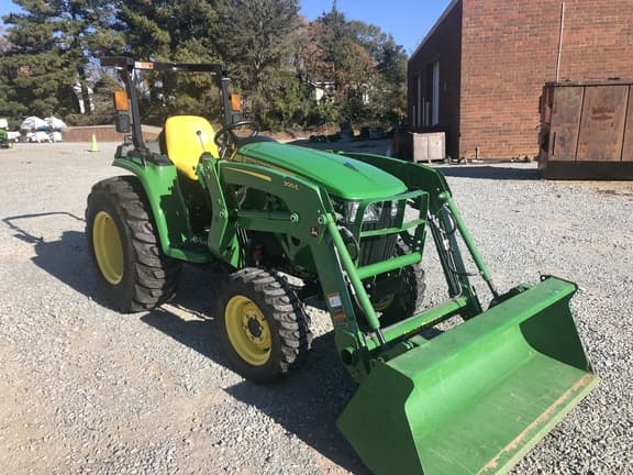 Tractor Zoom - 2022 John Deere 3025E