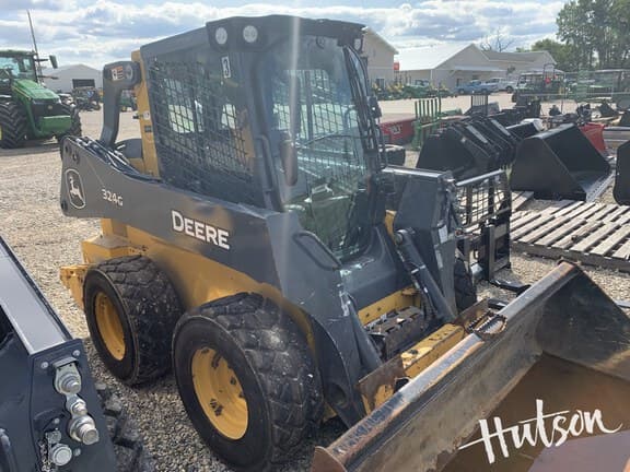 Tractor Zoom - 2021 John Deere 324G