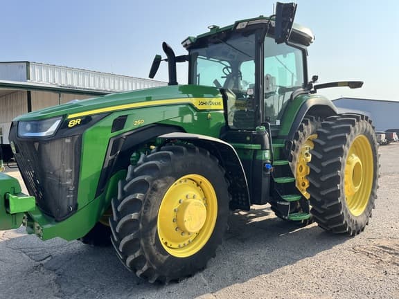 SOLD - 2021 John Deere 8R 250 Tractors 175 to 299 HP | Tractor Zoom