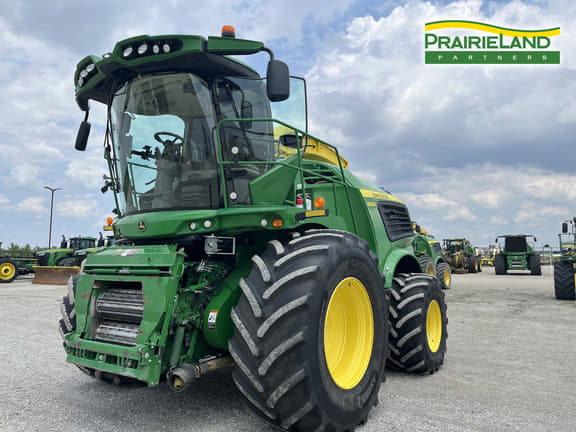 SOLD - 2021 John Deere 9900i Harvesting Forage Harvesters - Self ...