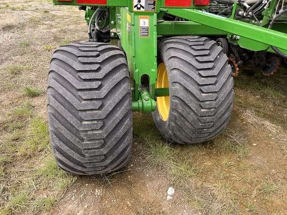 2021 John Deere N560F Planting Air Seeders or Carts for Sale | Tractor Zoom