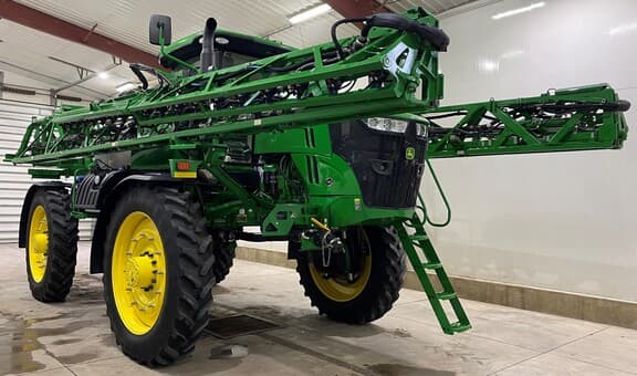 Tractor Zoom - 2021 John Deere R4060