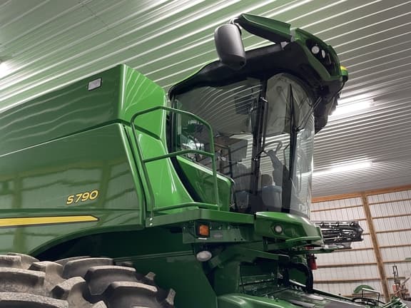 2021 John Deere S790 Combines Class 9/10 for Sale | Tractor Zoom