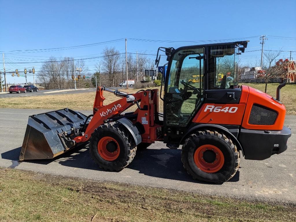 SOLD - 2021 Kubota R640 Construction with 359 Hrs | Tractor Zoom