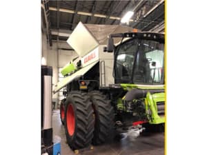 SOLD - 2021 LEXION COMBINE 8600 Stock No. EQ0041482 Combines with 605 ...