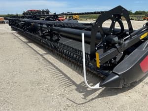 SOLD - 2021 MacDon FD135 Stock No. 208871 Harvesting with 35 ft ...