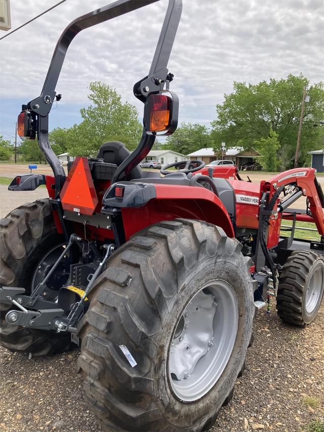 2021 Massey Ferguson 2850M Stock No. 213891515 Tractors For Sale with 2 Hrs | Tractor Zoom