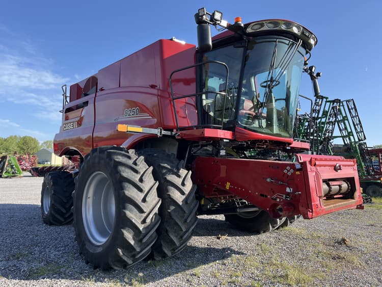 2022 Case IH 8250 Combines Class 8 for Sale | Tractor Zoom