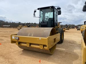 SOLD - 2022 Caterpillar CS-54B Lot No. 51720593 Construction with 216 ...