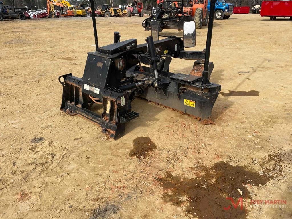 SOLD - 2022 Caterpillar GB124 Construction | Tractor Zoom