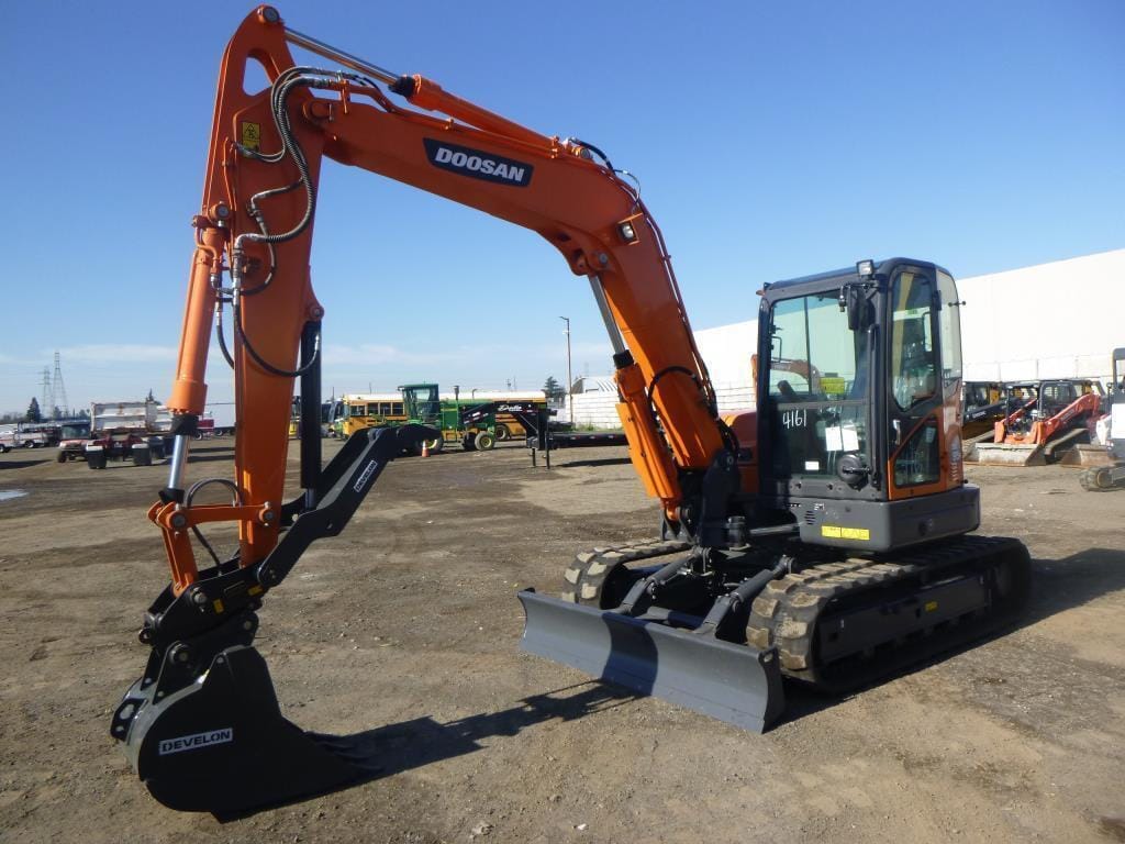 SOLD - 2022 Doosan DX85R-3 Construction Compact Excavators | Tractor Zoom