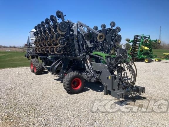 2022 Fendt Momentum 32 Planting Planters for Sale | Tractor Zoom