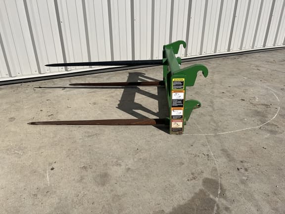 SOLD - 2022 Frontier AB12G Hay and Forage Bale Accumulators/Movers ...