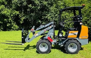 SOLD - 2022 Giant G1500 HD Stock No. 16263-JDM Construction with 8 Hrs ...