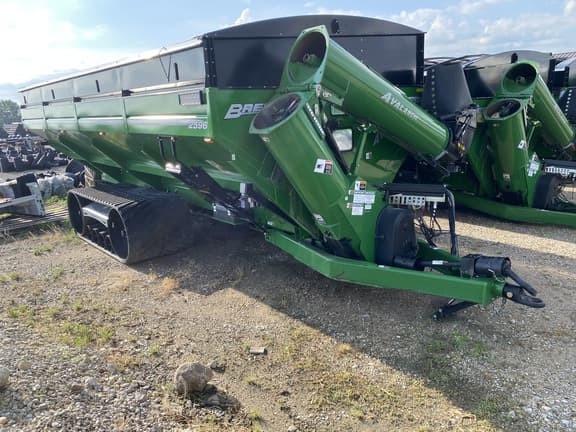 2022 Brent 2596 Harvesting Grain Carts for Sale | Tractor Zoom