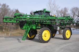 SOLD - 2022 John Deere 410R self-propelled sprayer Chemical Applicators ...