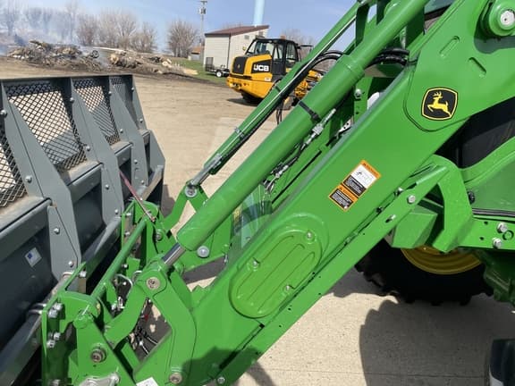 SOLD - 2022 John Deere 660R Other Equipment Loaders | Tractor Zoom