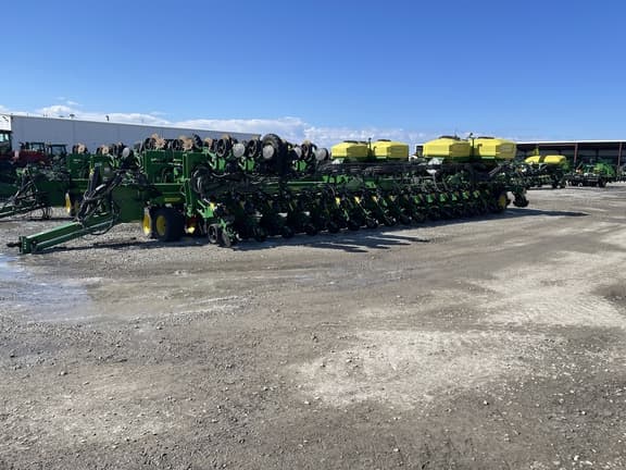 2022 John Deere DB120 Planting Planters for Sale | Tractor Zoom
