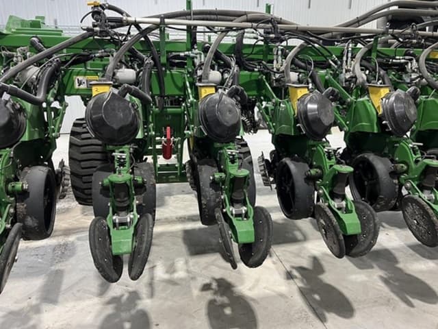 2022 John Deere DB66 Lot No. 91 Planting For Sale with 36 Rows ...