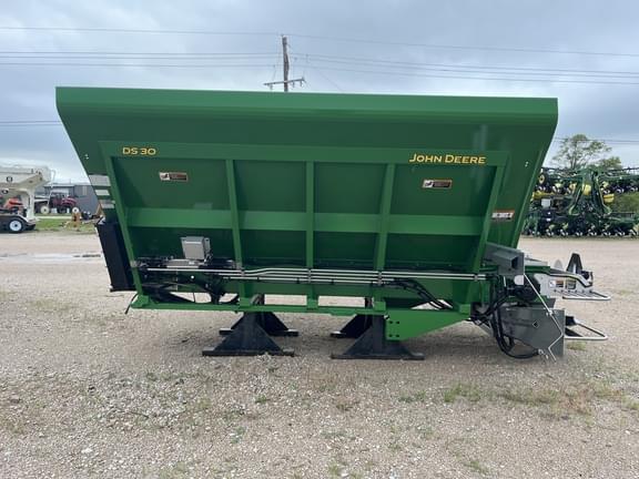 2022 John Deere DS30 Chemical Applicators Fertilizer Applicators - Dry for Sale | Tractor Zoom