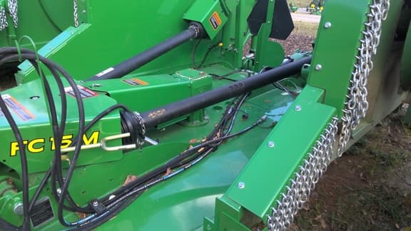 Tractor Zoom - 2022 John Deere FC15M