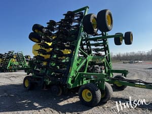 SOLD - 2022 John Deere N540C Stock No. 345715 Planting with 40 ft ...