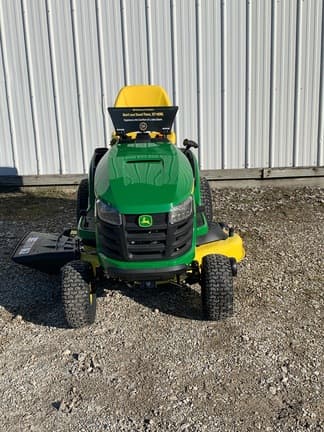 Tractor Zoom - 2023 John Deere S140
