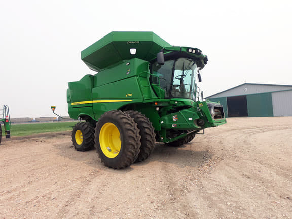 SOLD - 2022 John Deere S770 Combines Class 7 | Tractor Zoom