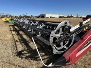 SOLD - 2022 MacDon FD240 Stock No. 228245543 Harvesting with 40 ft ...
