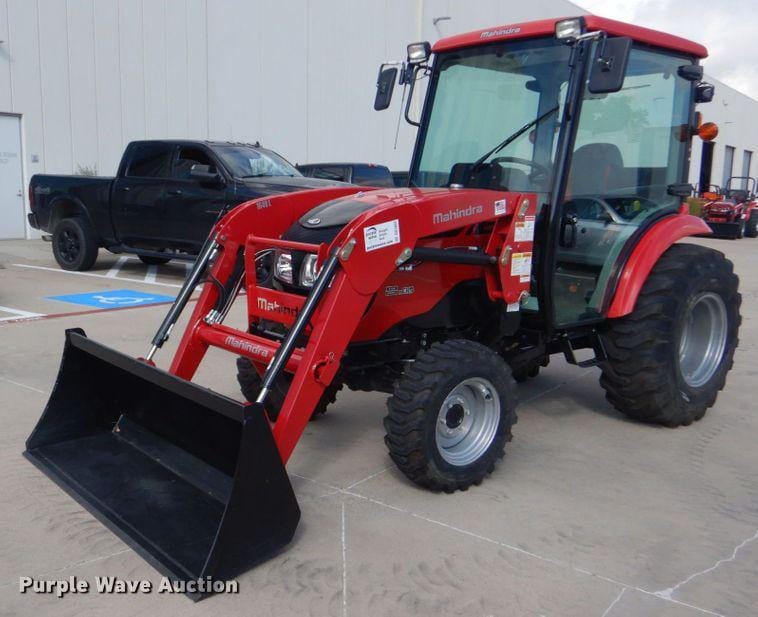 SOLD - 2022 Mahindra 1640 HST MFWD tractor Tractors with 14 Hrs ...