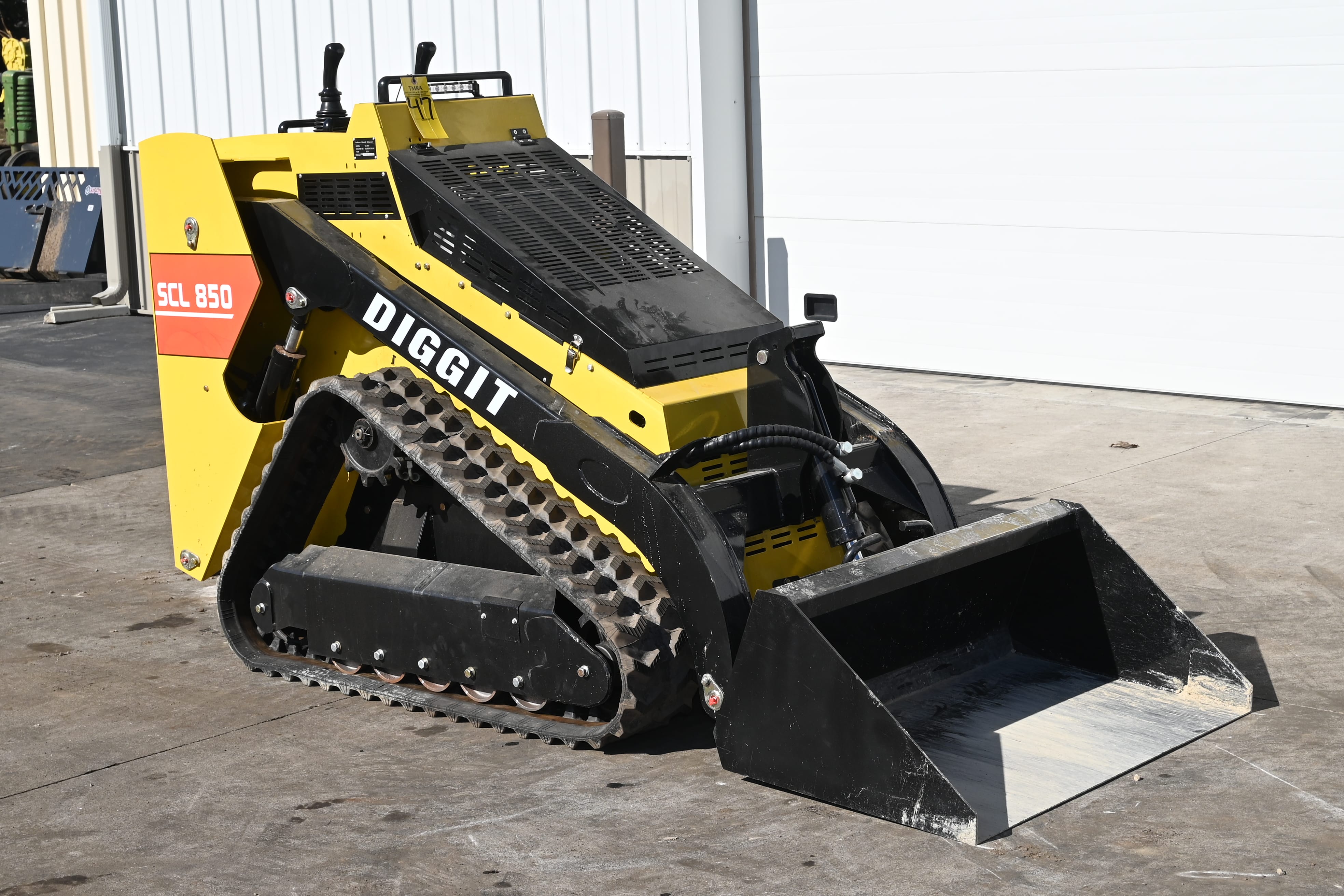 SOLD - 2023 Diggit SCL850 Construction with --- Hrs | Tractor Zoom