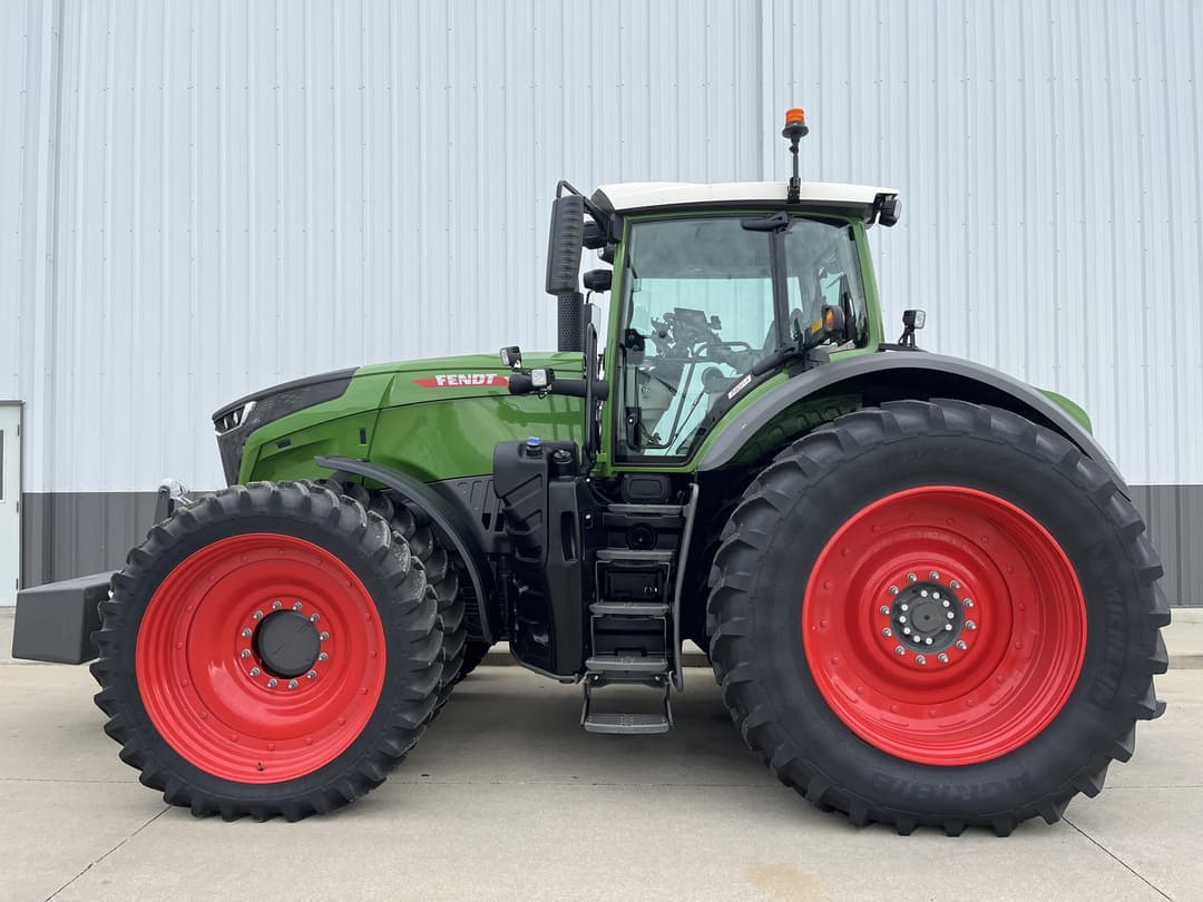 2023 Fendt 1050 Vario Stock No. 237607795 Tractors For Sale with 215 ...