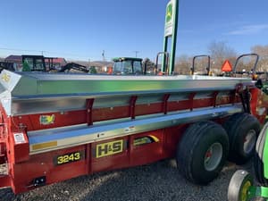 SOLD - 2023 H&S 3243 Stock No. Y0002611 Manure Handling with 430 Bu ...