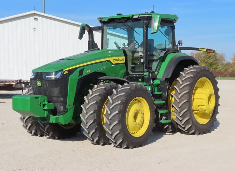 SOLD - 2023 John Deere 8R 370 Tractors 300 to 424 HP | Tractor Zoom
