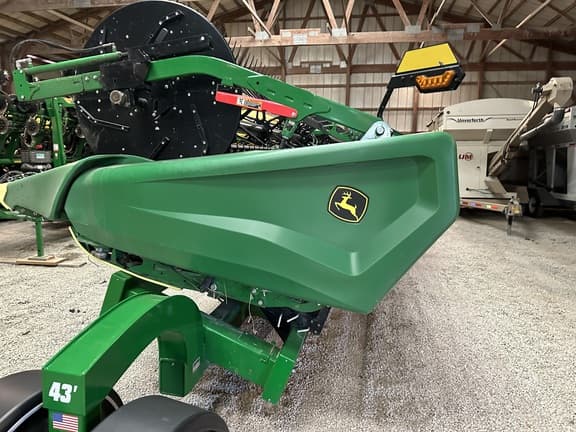 2023 John Deere HD40F Harvesting Headers - Platform for Sale | Tractor Zoom