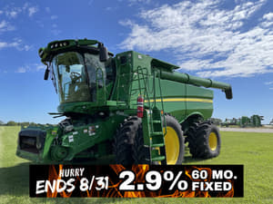 SOLD - 2023 John Deere S770 Stock No. 392748 Combines with 425 Hrs | Tractor Zoom