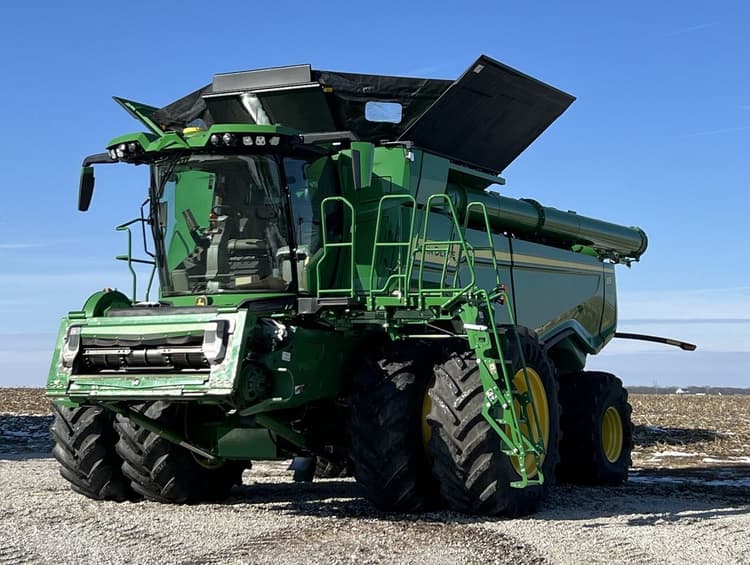 2023 John Deere X9 1100 Combines Class 9/10 for Sale | Tractor Zoom