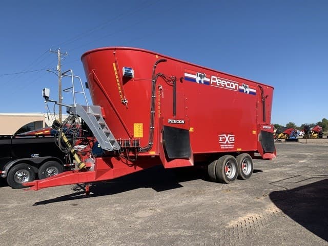 SOLD - 2023 Peecon 1700CF Hay and Forage Grinders/Mixers | Tractor Zoom