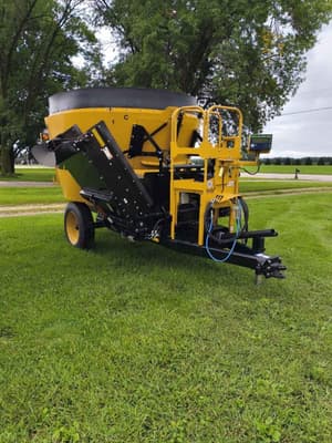 SOLD - 2023 Vermeer VS350 Stock No. C049478 Hay and Forage | Tractor Zoom