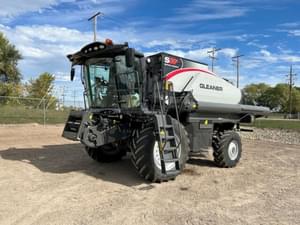 SOLD - 2024 Gleaner S97 Stock No. E45983 Combines with --- Hrs ...
