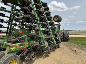 SOLD - 2024 John Deere N543F Stock No. 126079 Planting with 43 ft ...
