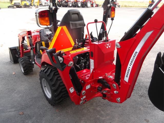 2024 Massey Ferguson GC1725MB Stock No. 33939775 Tractors For Sale with ...