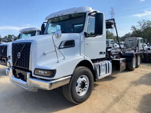 SOLD - 2024 Volvo VHD64 Lot No. 57591606 Other Equipment with 22,658 mi ...