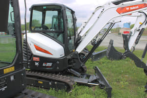 SOLD - 2025 Bobcat E35 Stock No. 54375 Construction with --- Hrs ...