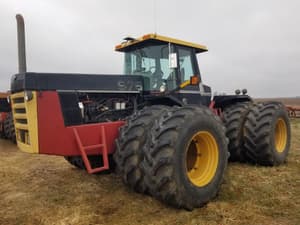 SOLD - 1988 Versatile 976 Lot No. 38 Tractors with 4,202 Hrs | Tractor Zoom